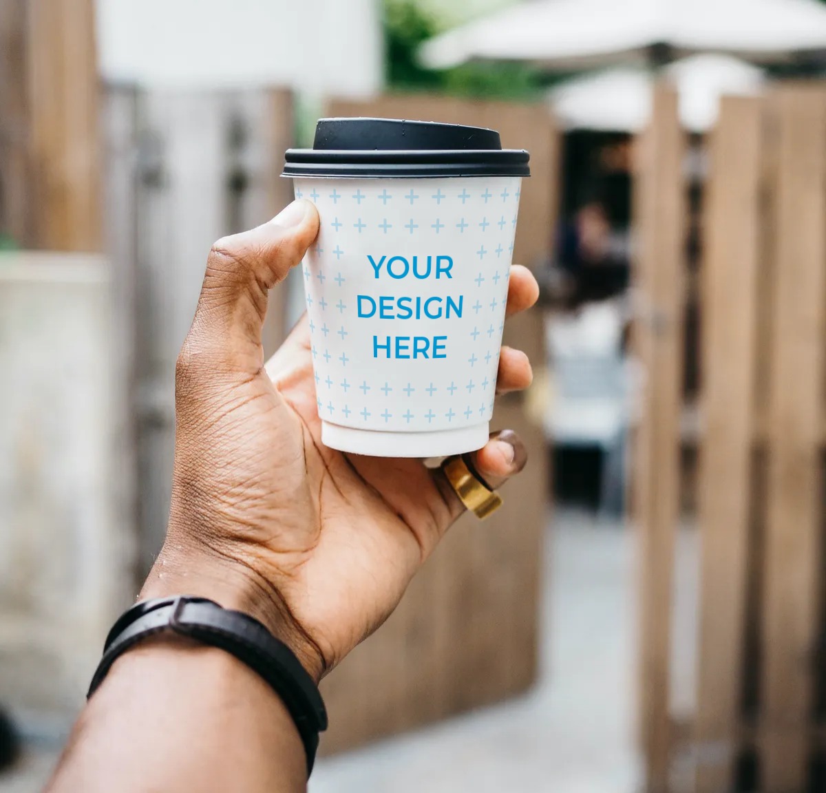 Create stunning product mockups easily and online - Smartmockups